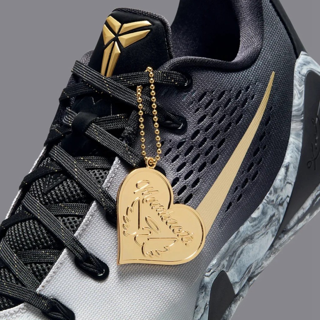 上半年「科比球鞋」发售了 12 款！这几双市价都翻倍了！ 球鞋资讯 FLIGHTCLUB中文站|SNEAKER球鞋资讯第一站