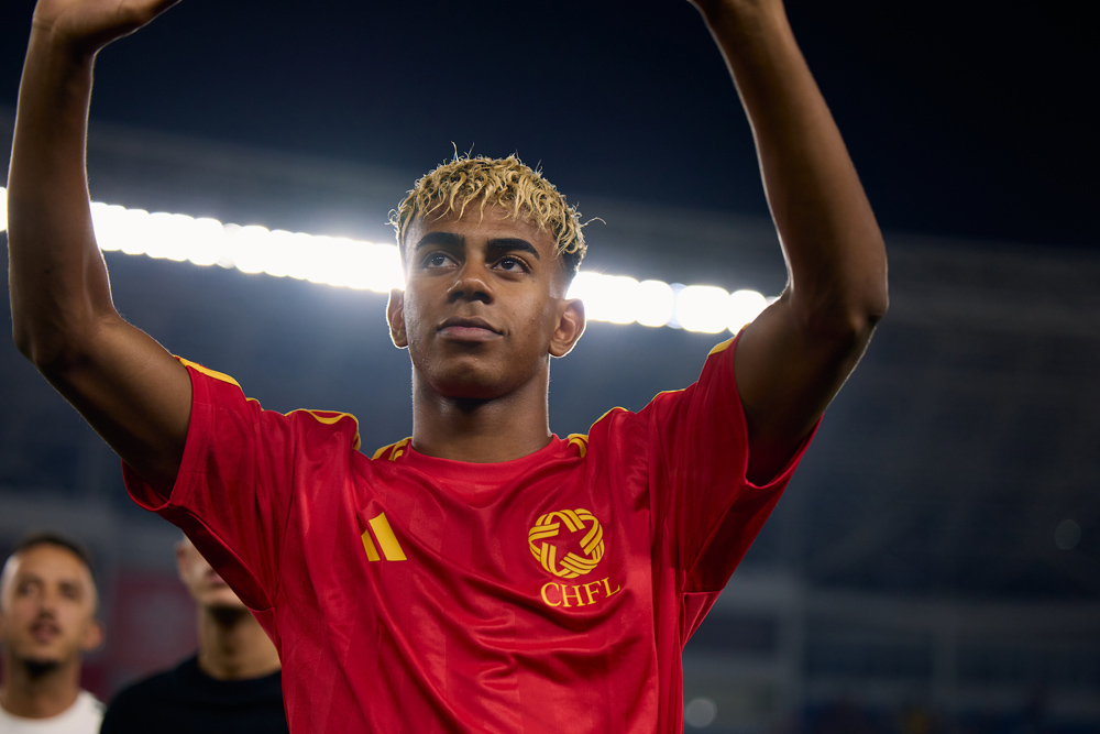 亚马尔空降上海！现身 CHFL 全国总决赛！ 球鞋资讯 FLIGHTCLUB中文站|SNEAKER球鞋资讯第一站