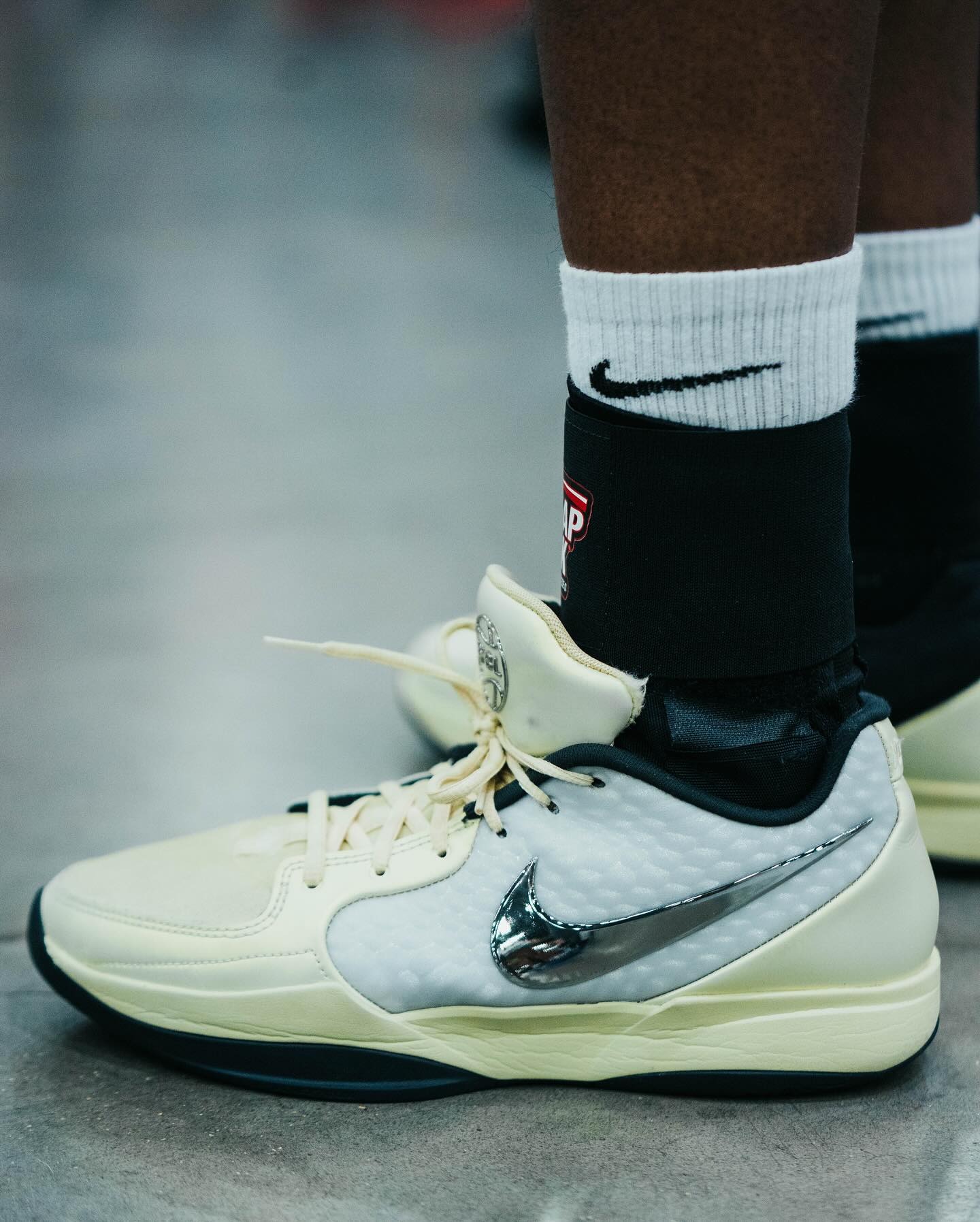 AJ40 新配色首次曝光！跟首发配色有点像... 球鞋资讯 FLIGHTCLUB中文站|SNEAKER球鞋资讯第一站