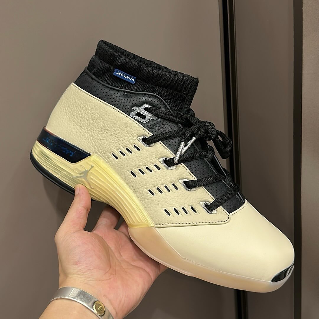 「AJ17 联名」最新实物！鞋盒长这样！ 球鞋资讯 FLIGHTCLUB中文站|SNEAKER球鞋资讯第一站