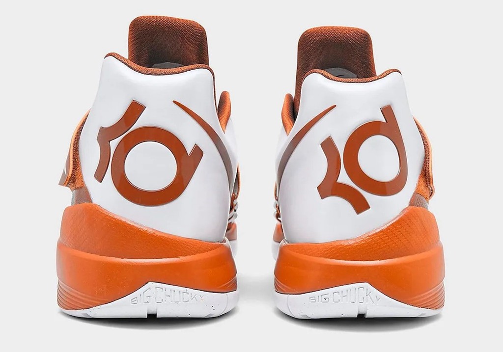 德州 KD4 最新实物！离发售很近了！ 球鞋资讯 FLIGHTCLUB中文站|SNEAKER球鞋资讯第一站